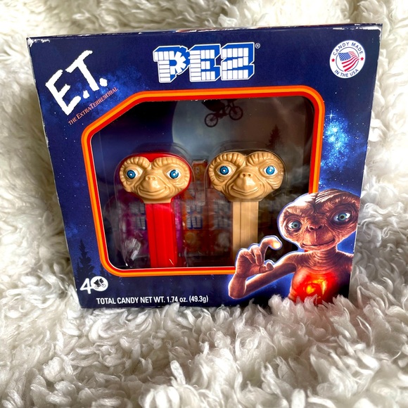 PEZ | Toys | Et The Extraterrestrial Pez Dispensers X 2 | Poshmark